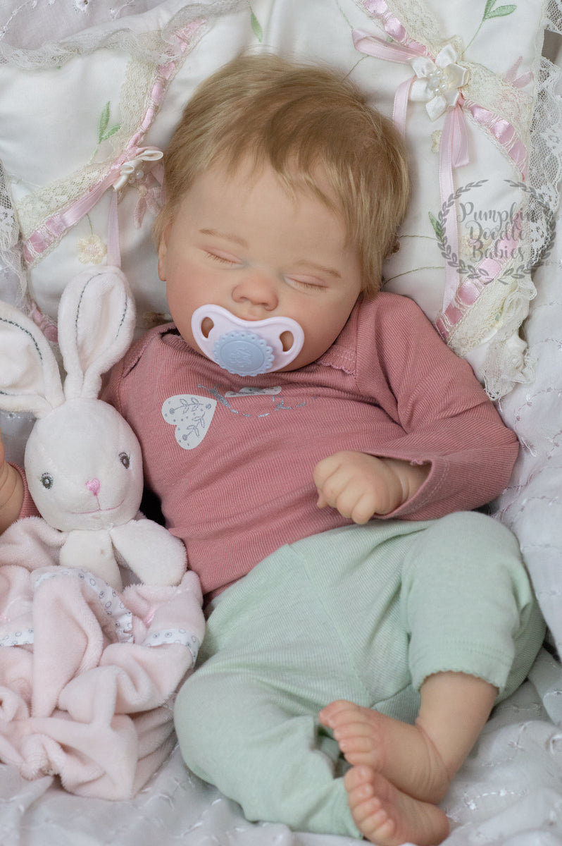 Ready to Ship Quinbee by Laura Lee Eagles – Pumpkin Doodle Babies