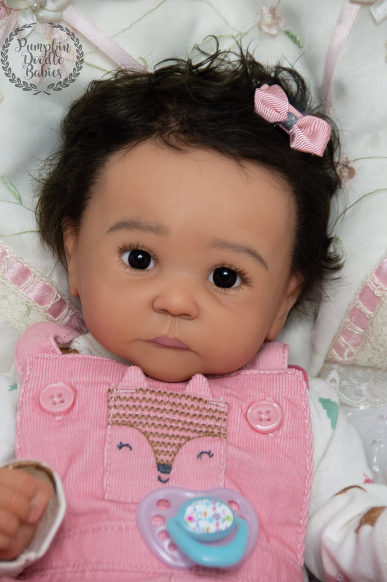 Izzy by Estibaliz Alonso – Pumpkin Doodle Babies