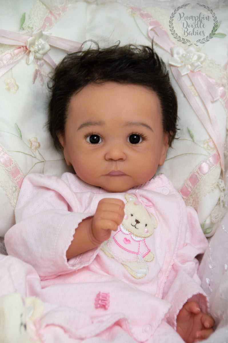 Izzy by Estibaliz Alonso – Pumpkin Doodle Babies